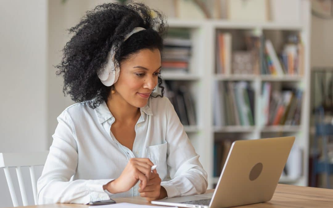 Comment suivre une formation en ligne en graphique design - LocalHost ...